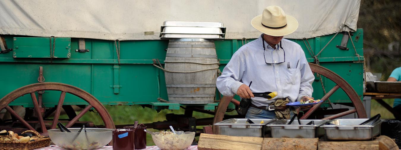 Chuckwagon BBQ - 320 Guest Ranch