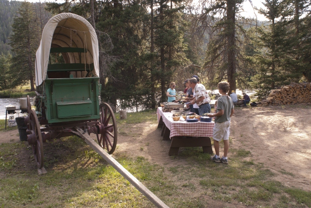 Chuckwagon BBQ - 320 Guest Ranch